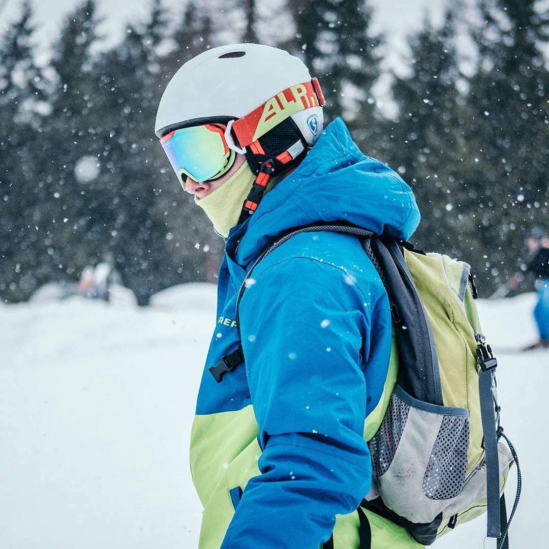 Clothing | Ski & Snowboard Jackets, Pants & Layers | Snowtrax Store UK